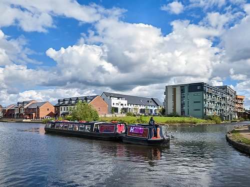 Photographs of the Ashton Canal at Droylsden, Tameside, UK.